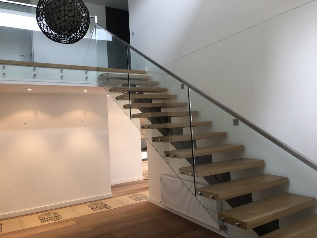 Single Stringer Stairs – Pinnacle Metal Fabrications